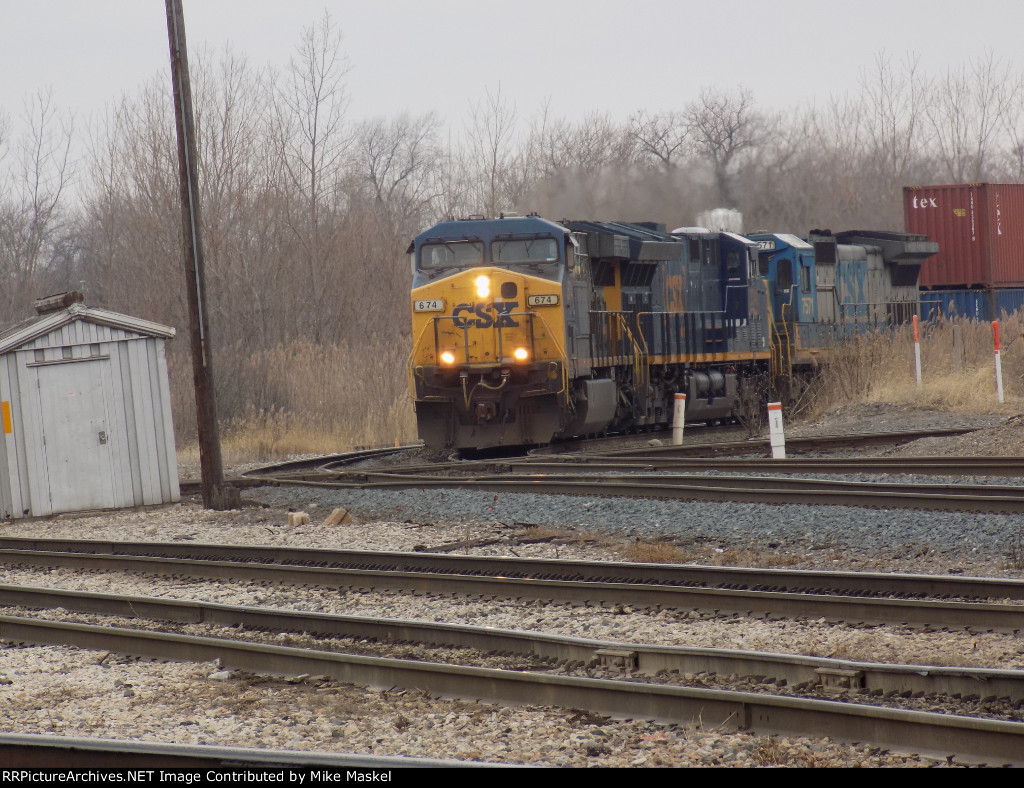 CSX 674